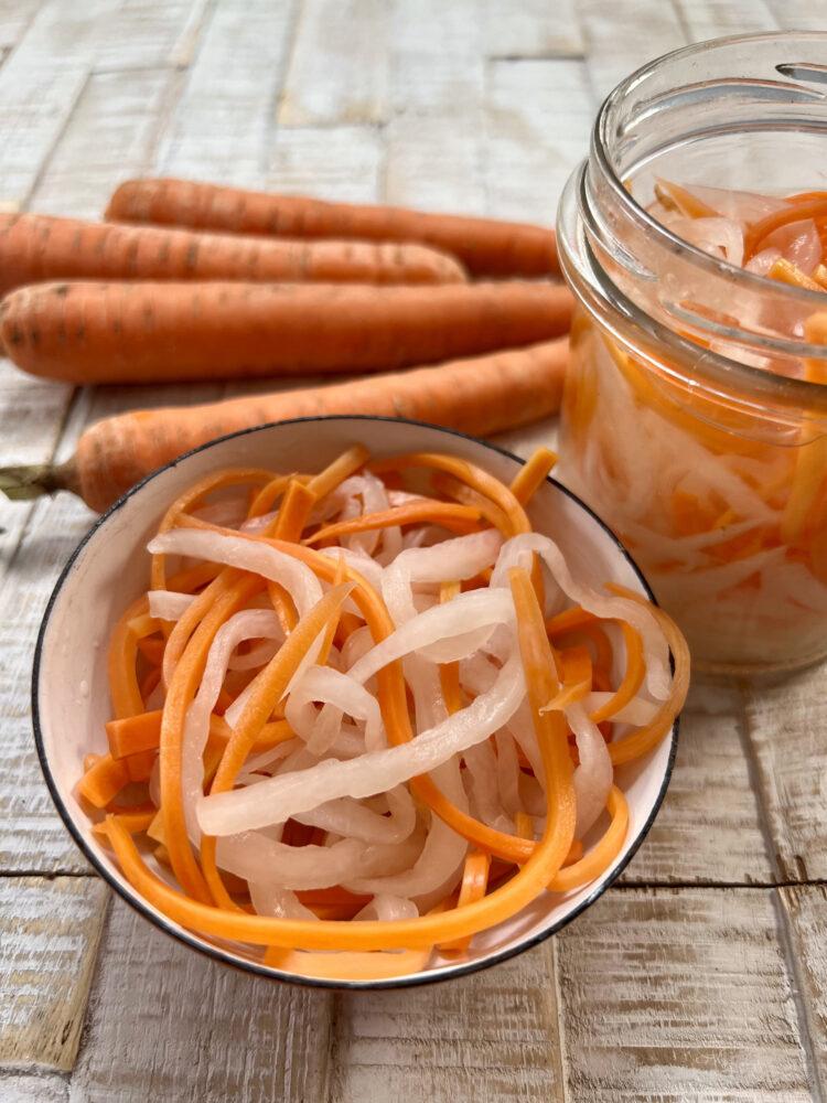 Do Chua Recipe (Vietnamese Pickle) - Let's Go Tomato