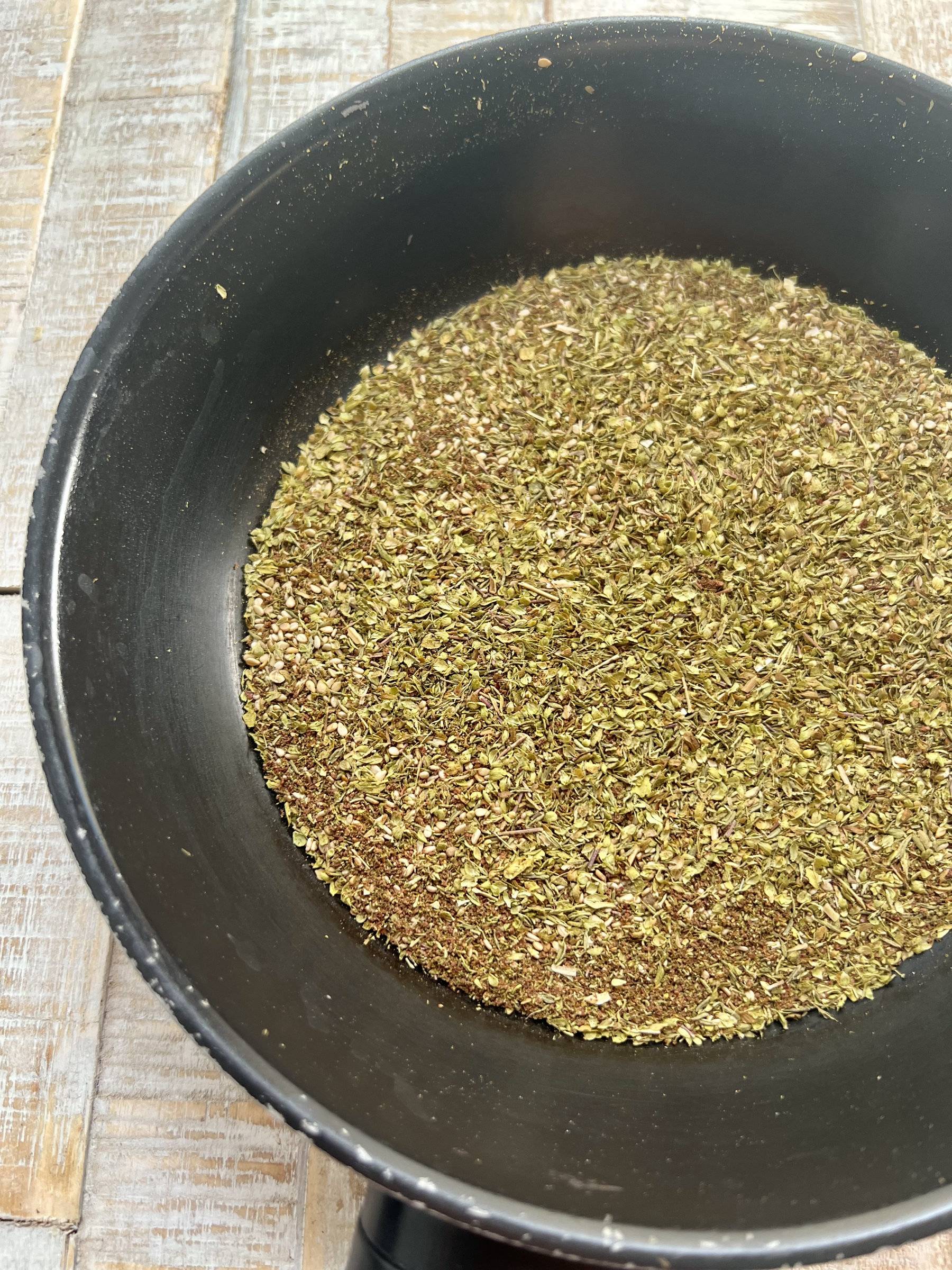Homemade Za'atar Recipe - Let's Go Tomato