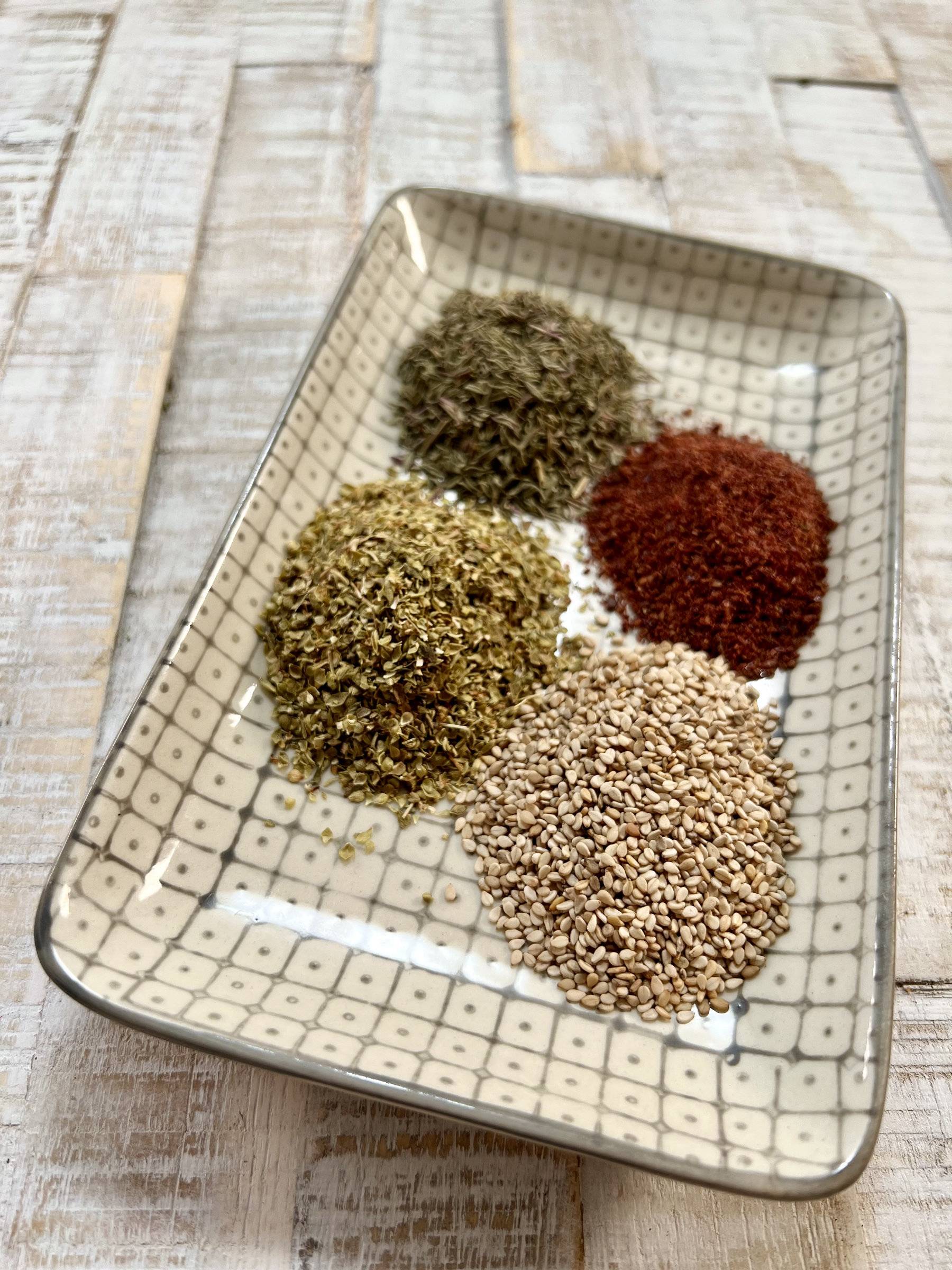 Homemade Za'atar Recipe - Let's Go Tomato