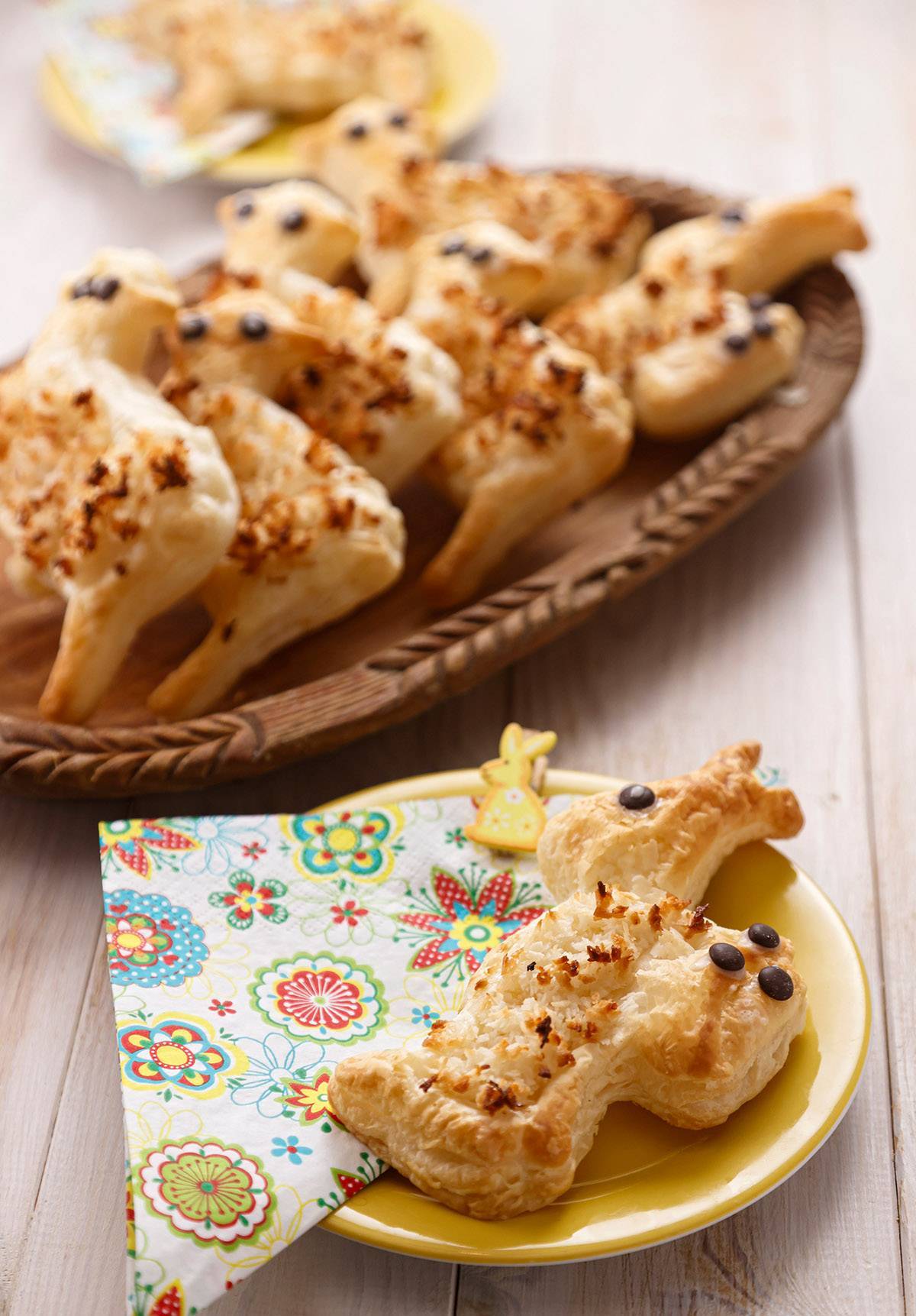 Easter Puff Pastry Cookies For Kids - Let's Go Tomato